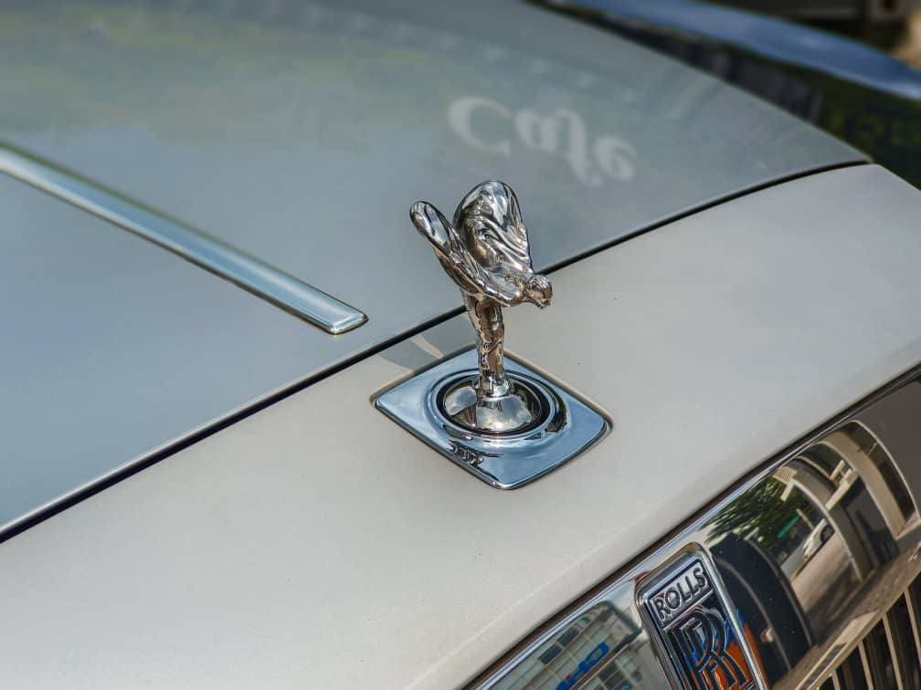 Luxury Car – Excellent Car Rental