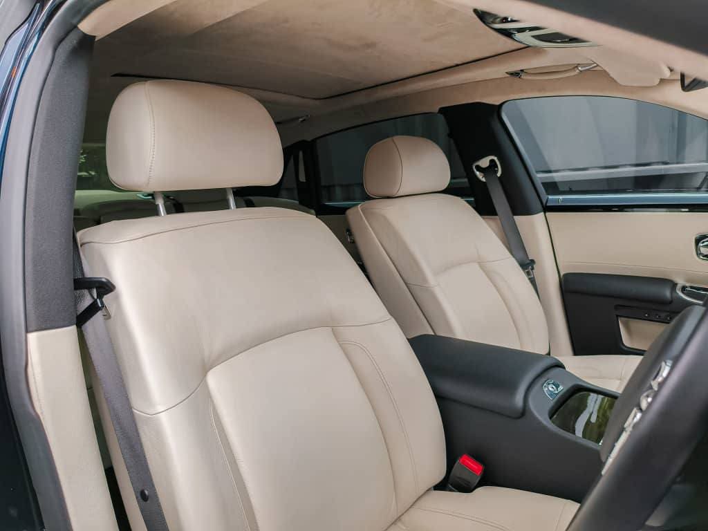 Luxury Car – Excellent Car Rental