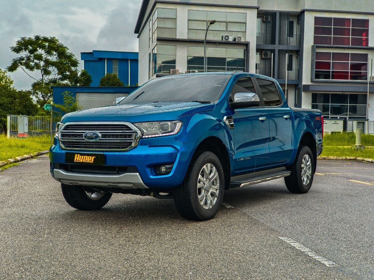 4 X 4 – Hyperkar Excellent Car Rental
