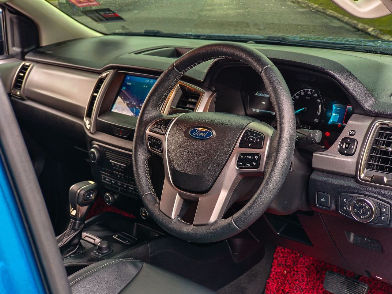 4 X 4 – Hyperkar Excellent Car Rental